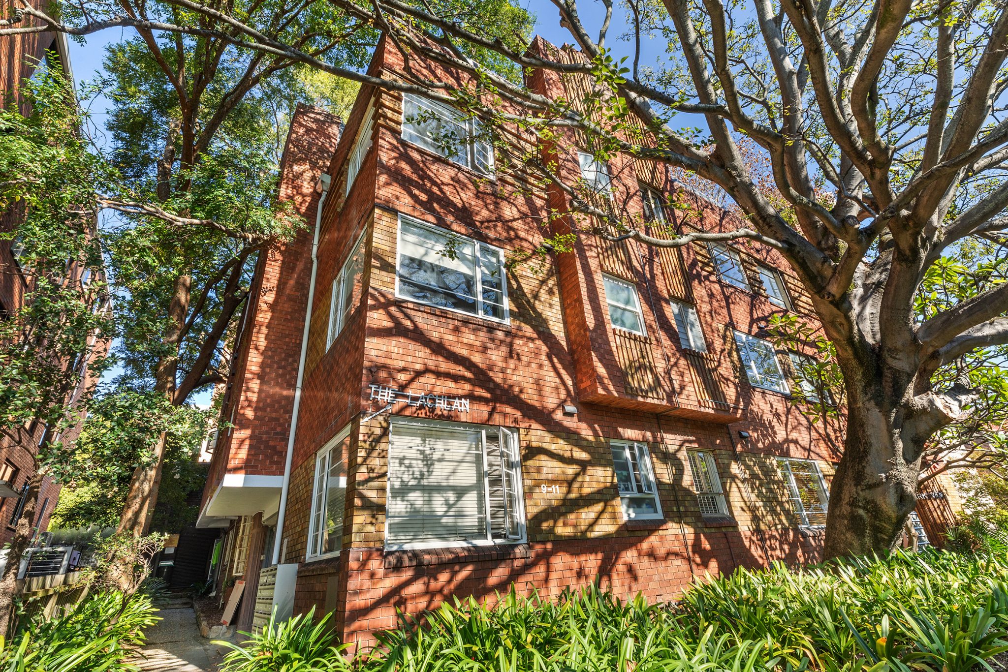 Lachlan Apartments 9 St Neots Avenue Potts Point - Richardson & Wrench ...